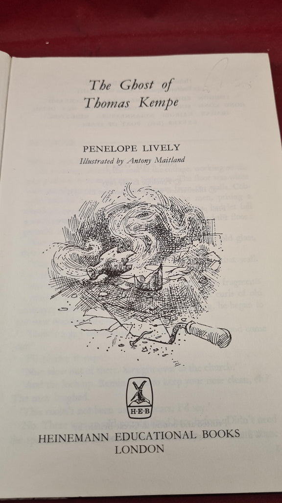 Penelope Lively - The Ghost of Thomas Kempe, Heinemann, 1982 – Richard ...