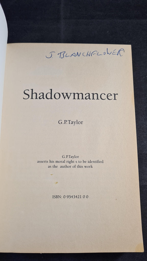 G P Taylor - Shadowmancer, Mount Publishing, 2002, First Edition, Pape ...