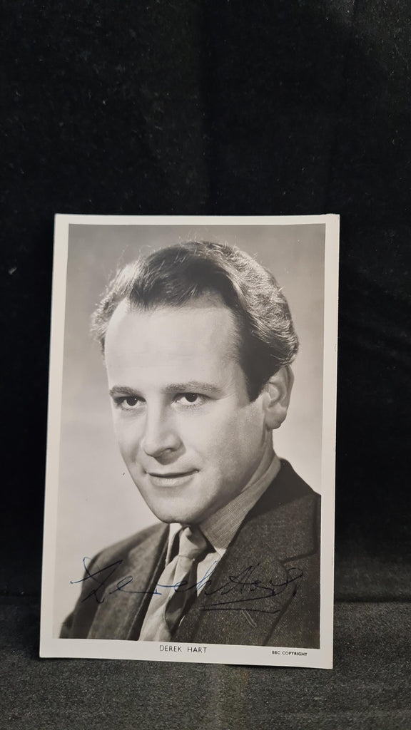 Derek Hart Signed Photograph – Richard Dalby's Library