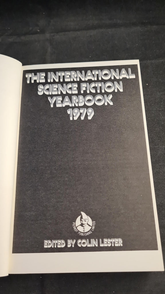 Colin Lester - The International Science Fiction Yearbook, Pierrot Pub ...