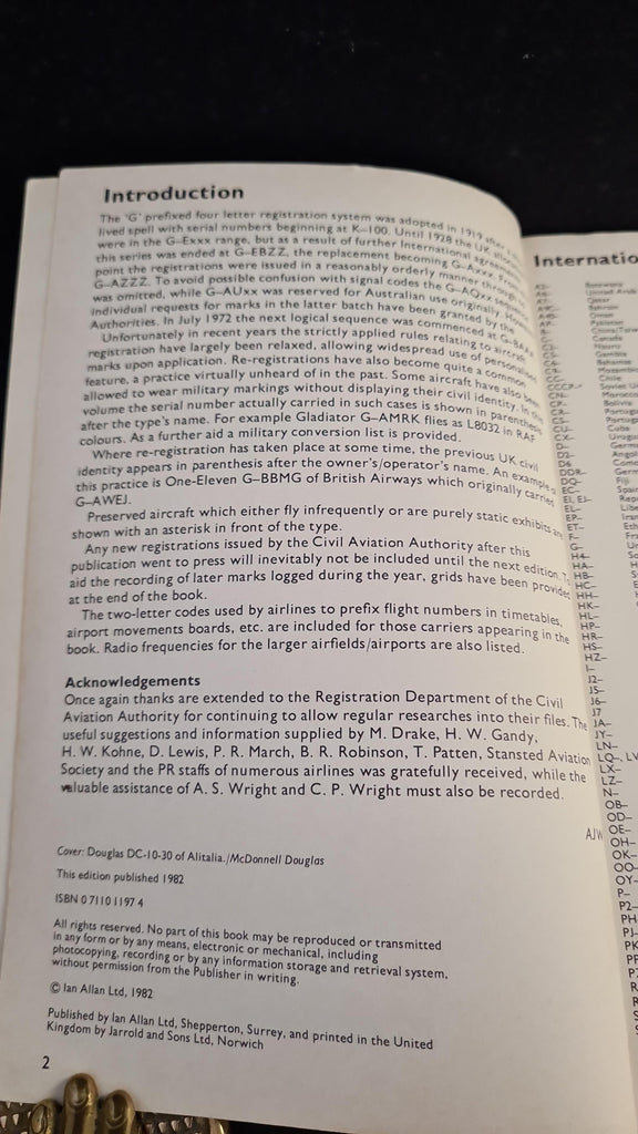 Alan J Wright - Civil Aircraft Markings 1982, Ian Allan, Paperbacks ...
