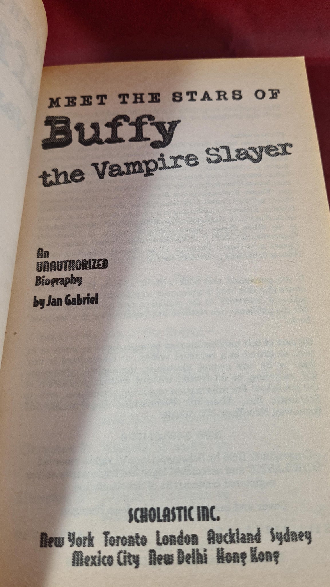 Jan Gabriel - Meet The Stars of Buffy the Vampire Slayer, First Schola ...