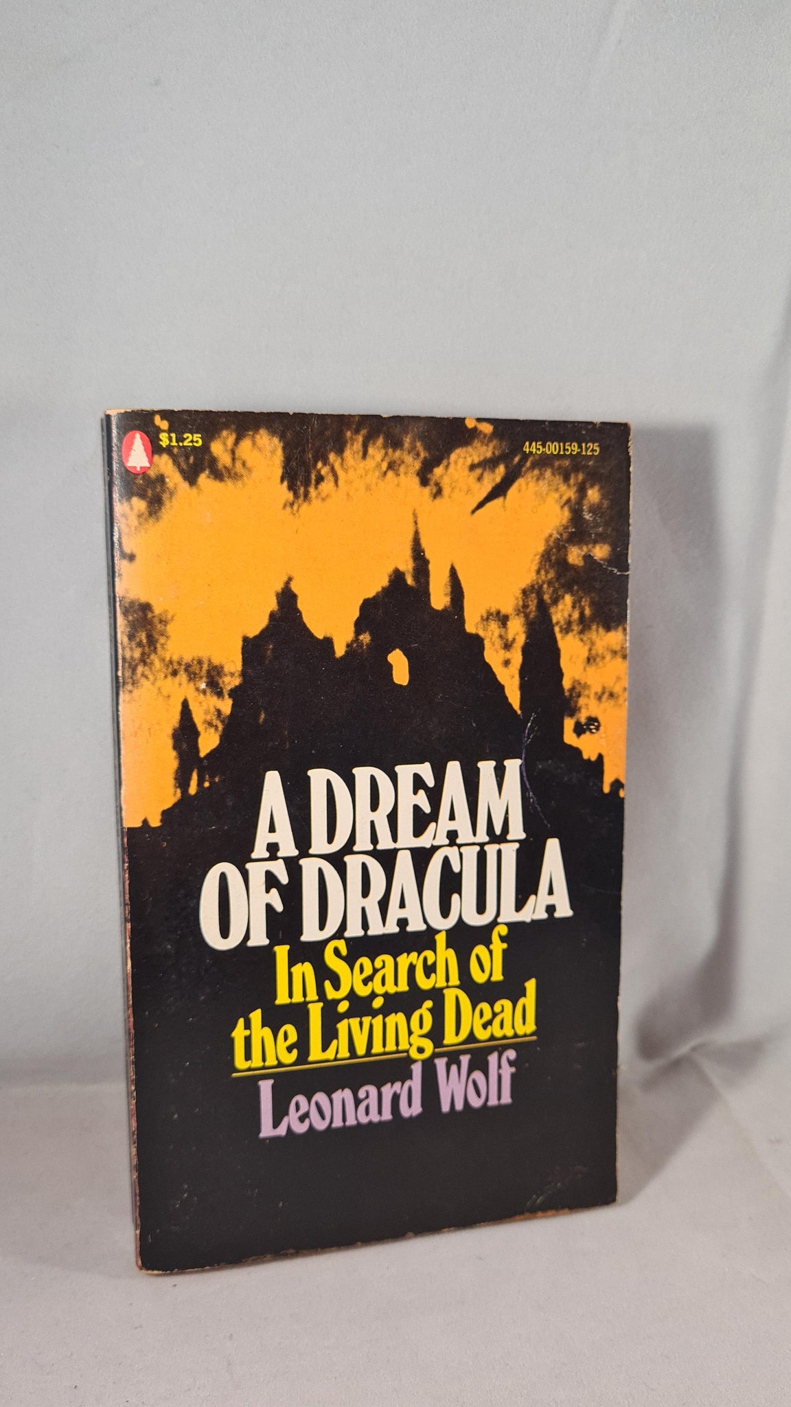 Leonard Wolf - A Dream of Dracula, Popular Library, 1972, Paperbacks ...