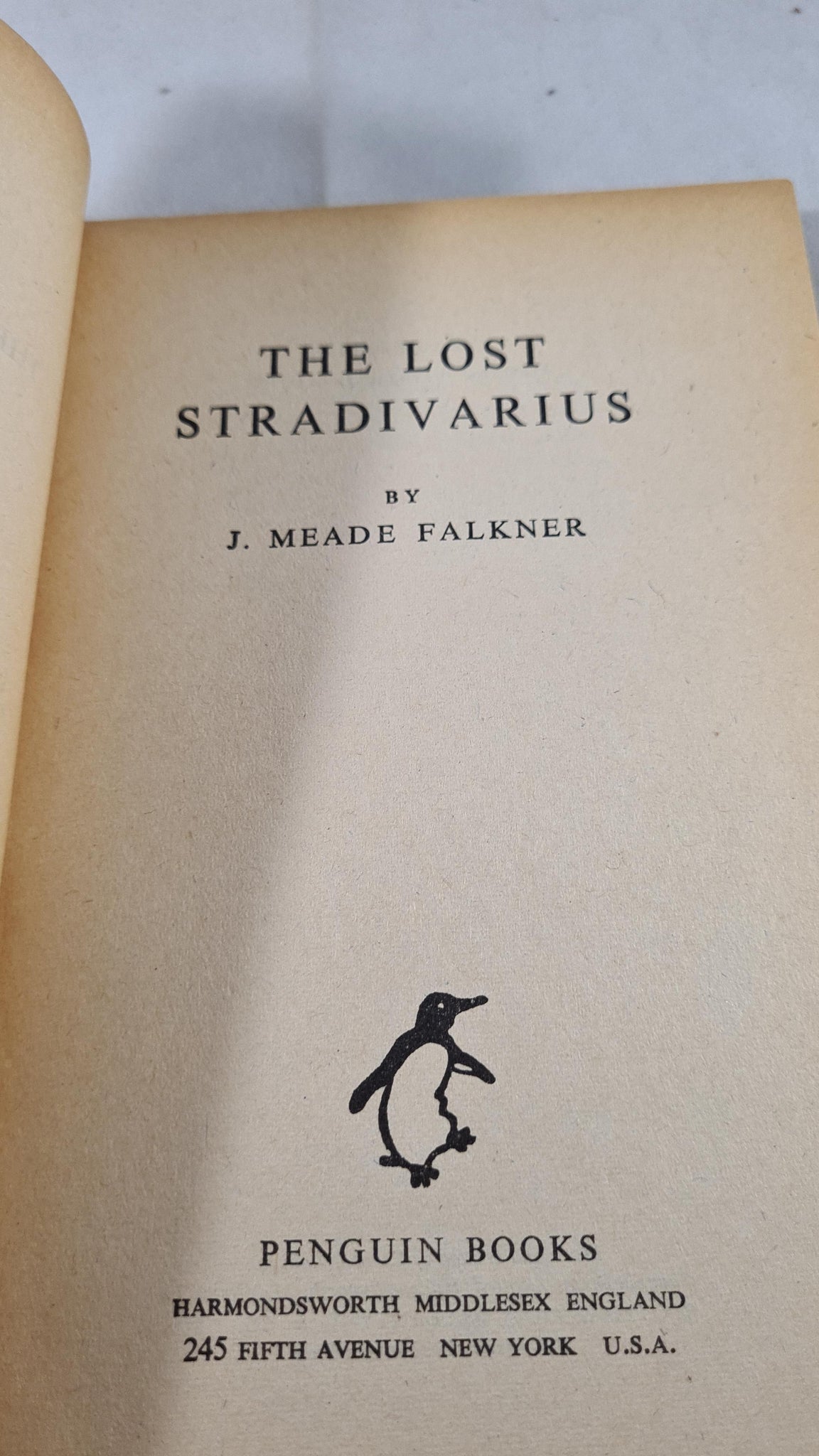 J Meade Falkner - The Lost Stradivarius, First Penguin Books, 1946, Pa ...