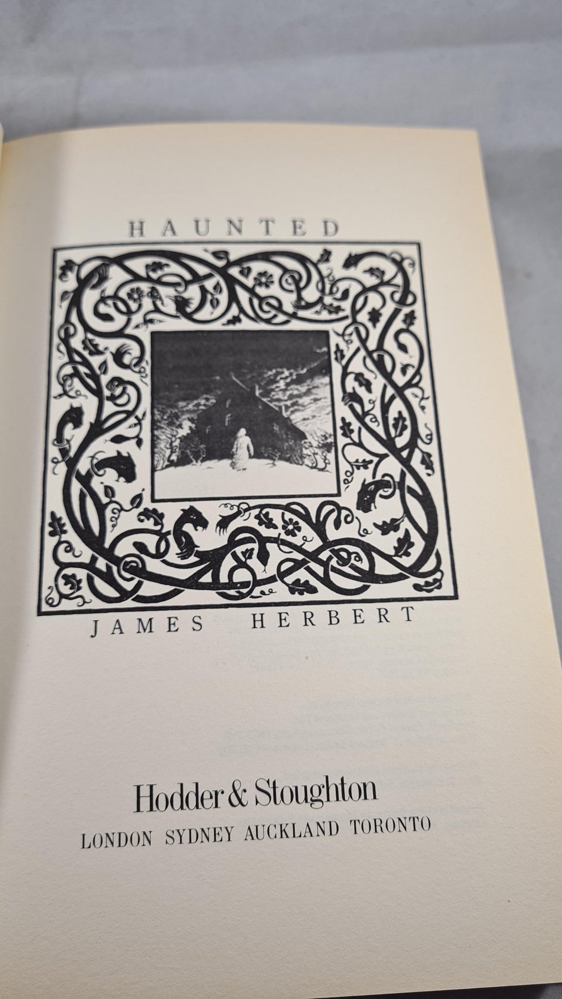 James Herbert, Haunted, Hodder & Stoughton, 1988, Review copy – Richard ...