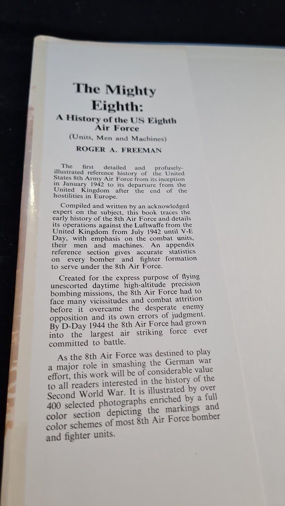Roger A Freeman - The Mighty Eighth, Military Book Society, 1978 ...