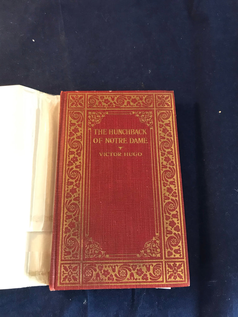 Victor Hugo - The Hunchback of Notre-Dame, Film Edition, The Readers L ...